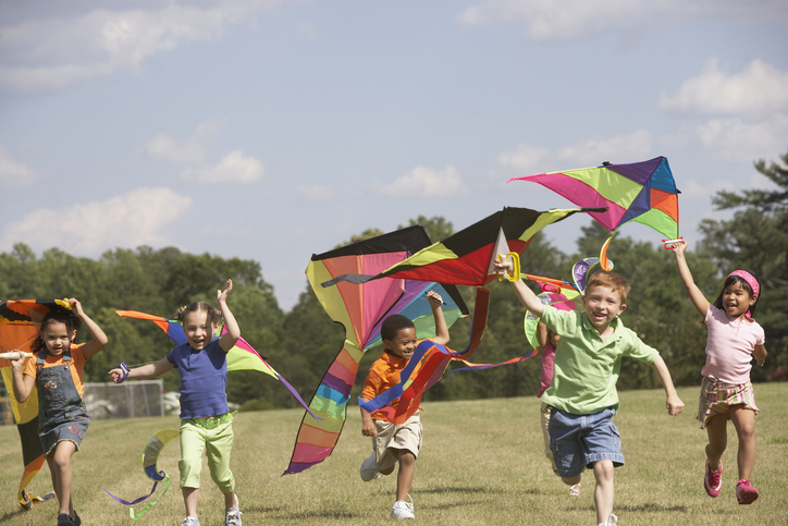 Wind Activities for Children - NannyAuthority